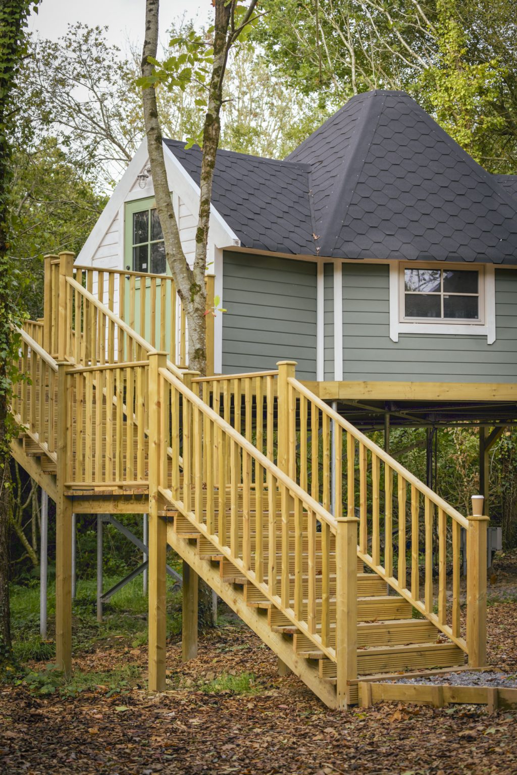 One-Bedroom Treehouse - Otter Falls